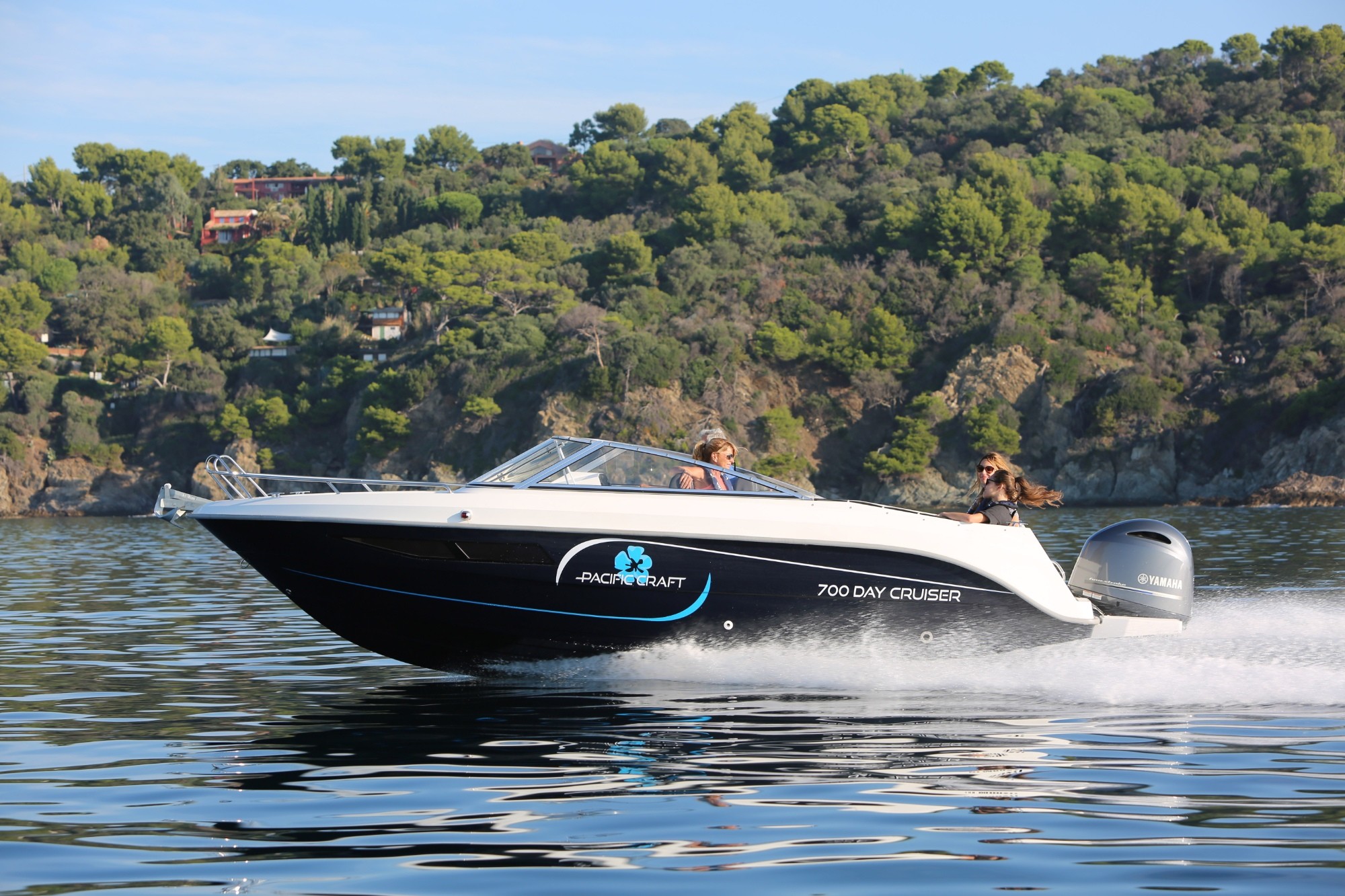 Pacific Craft 700 Day Cruiser - Pacific Craft